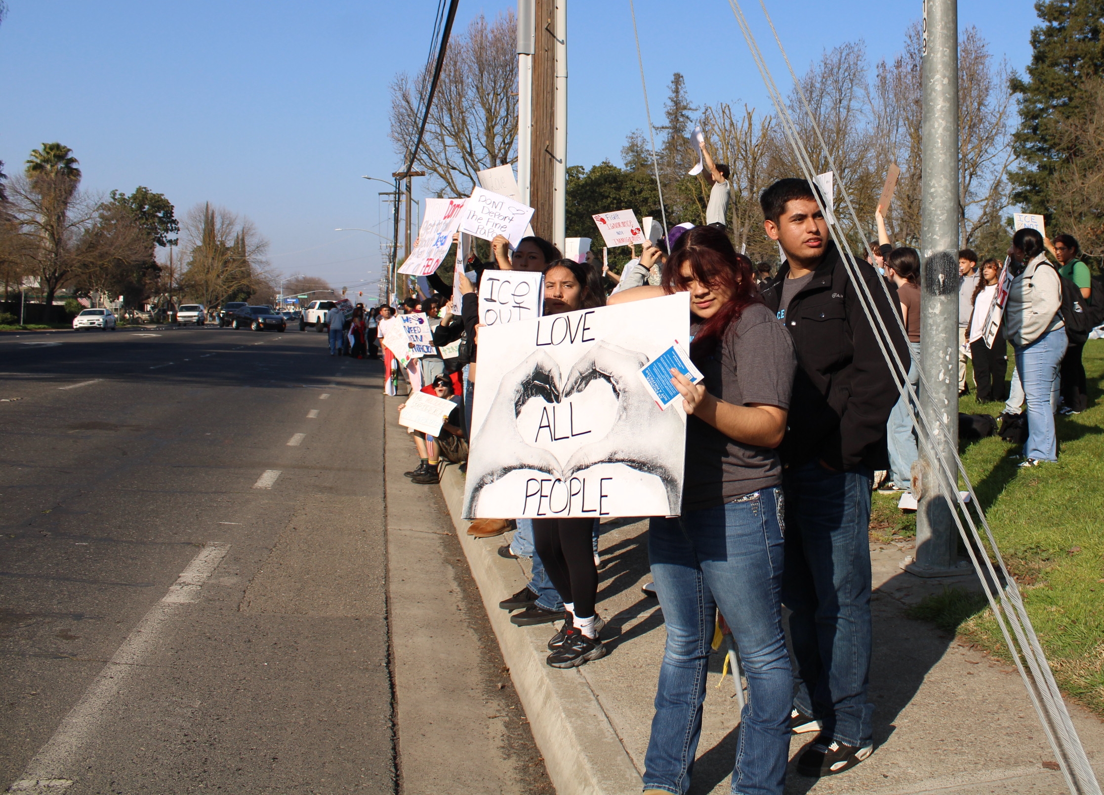 Some 1,200 Modesto high school students join walkout protest against ...